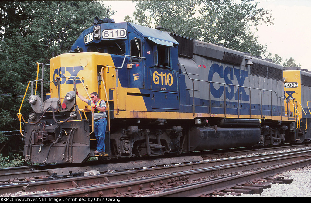 CSXT 6110 on Q316